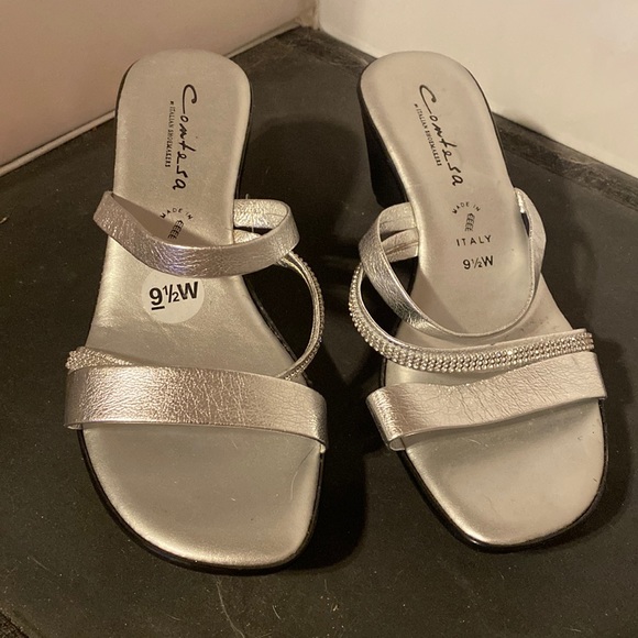 Contesa | Shoes | Womens Contesa Italian 9 2 Wide Silver Dress Sandals ...